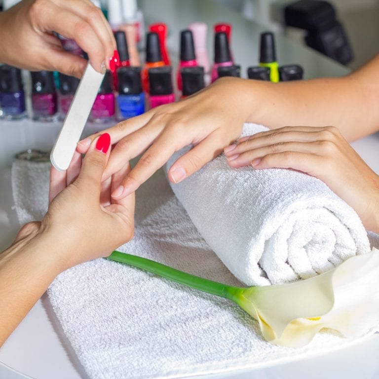 Acrylic Nail Course - 1 Day Acrylic Nail Course UK | Chic Beauty